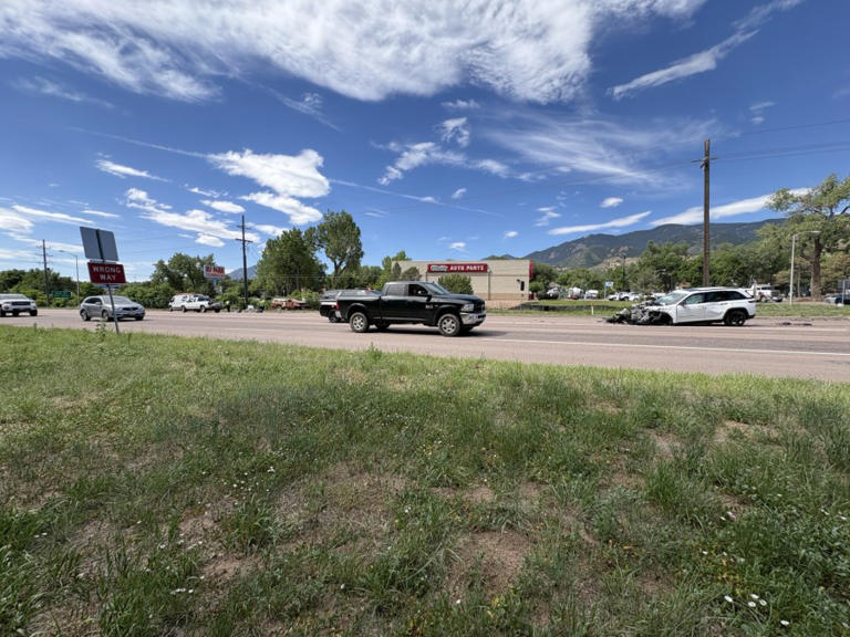 Traffic blocked on Highway 24 due to multi-vehicle crash