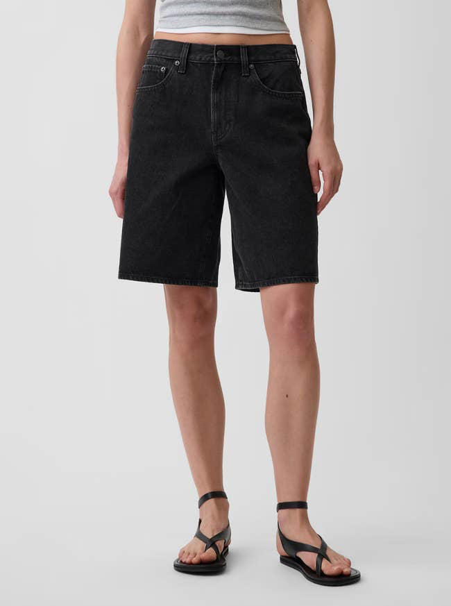 27 things from Gap with such great reviews, you may want to own them ...