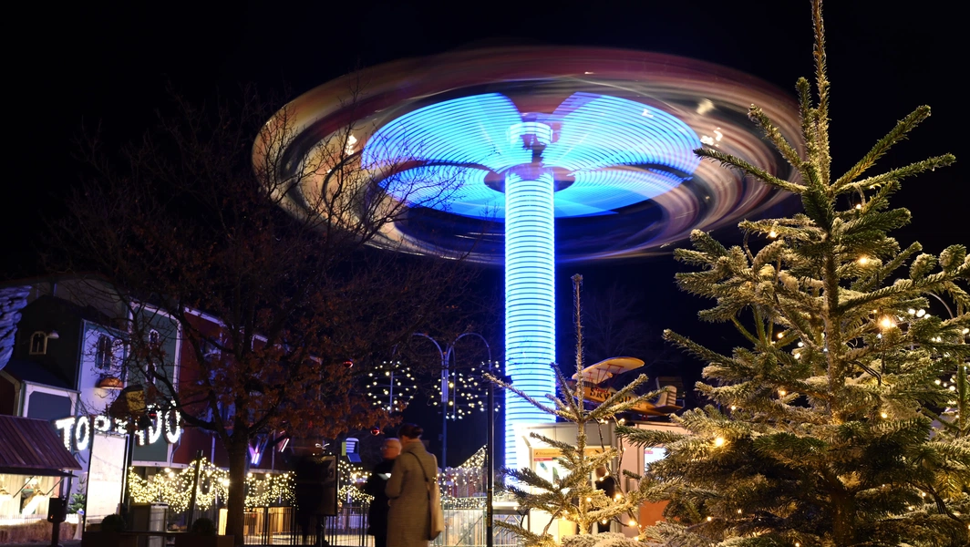9 vintage amusement parks and sideshow icons