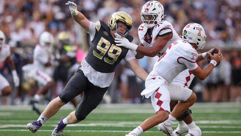 Jordan van den Berg's minicamp issue gives Bears rookie clear focus for ...
