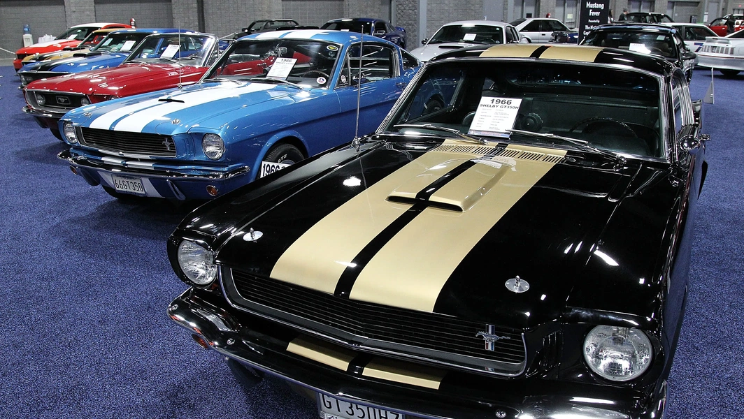 10 classic muscle cars with iconic engine sounds