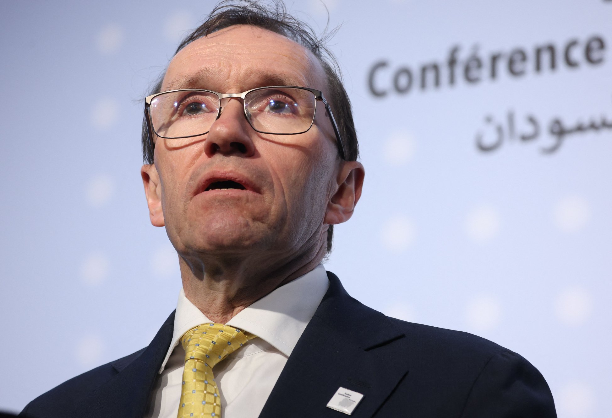 UD svir av 20 millioner: – Dette er champagne-diplomati