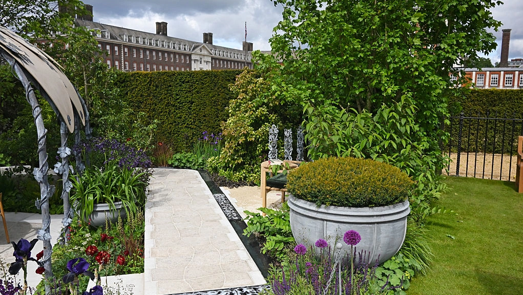 26 luxurious garden design trends for 2026