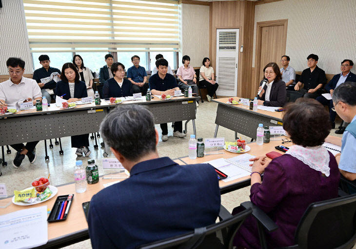 충북농기원, 2030년 농가 소득 390만 원 목표… ‘특화작목’ 판 새로 짰다