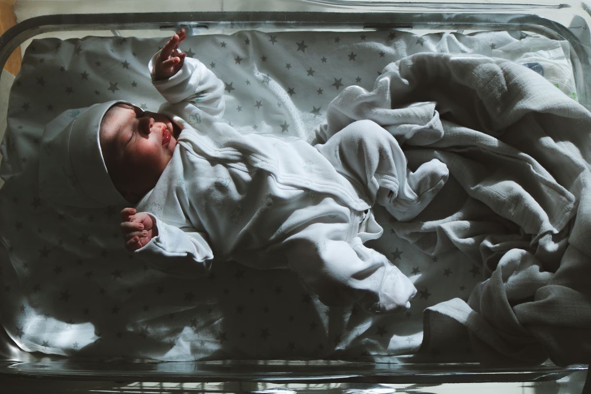 Reggio Emilia, neonato intossicato dalle tisane dei genitori: così il ...