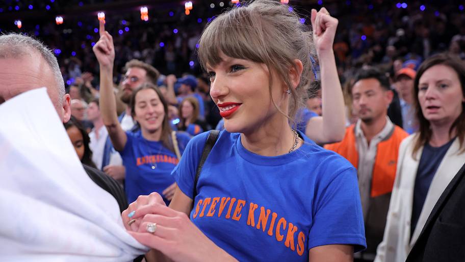 Taylor Swift has been a Knicks fan since she was 13 years old