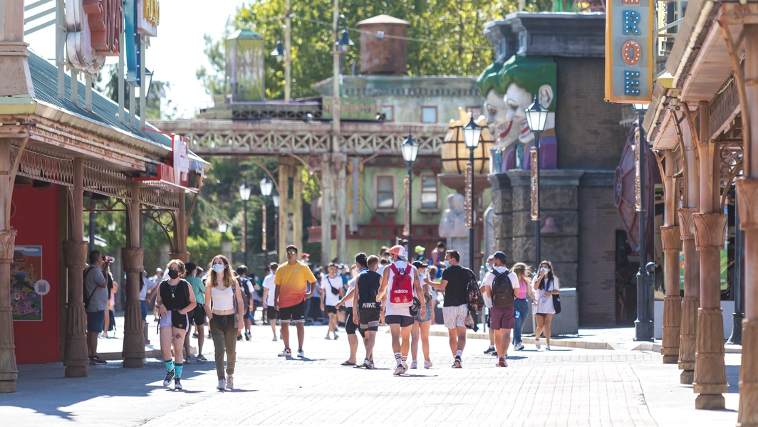 Staying comfortable during theme park visits