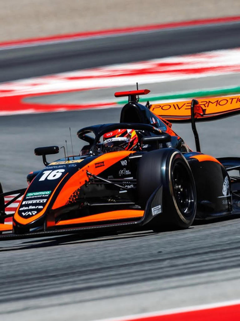 Bruno del Pino roza el liderato en F3; remontada estéril de Mari Boya
