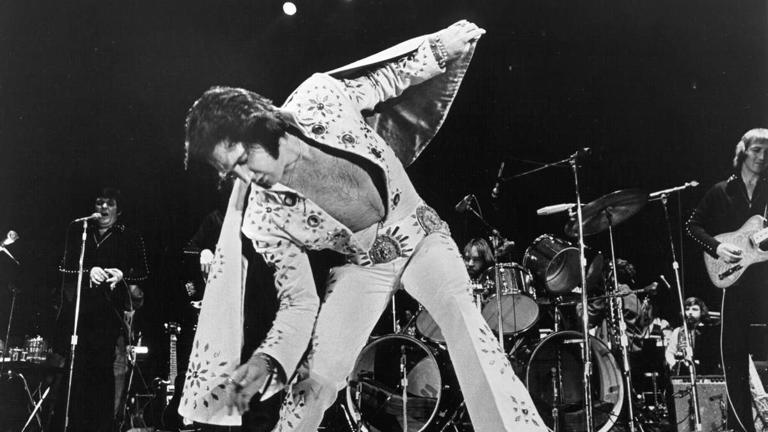 Elvis Presley's 1972 cover of 'Always on My Mind' made the song a ...