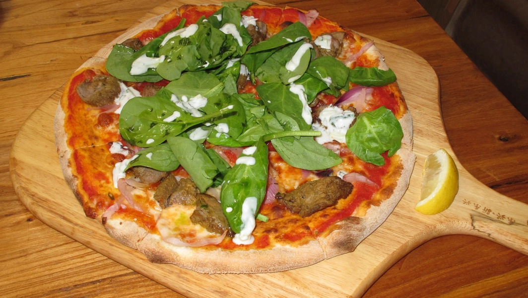 6 unique meats to elevate pizza flavor