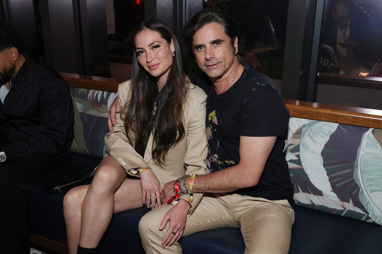 John Stamos says his botched '80s nose job was fixed by Michael Jackson ...
