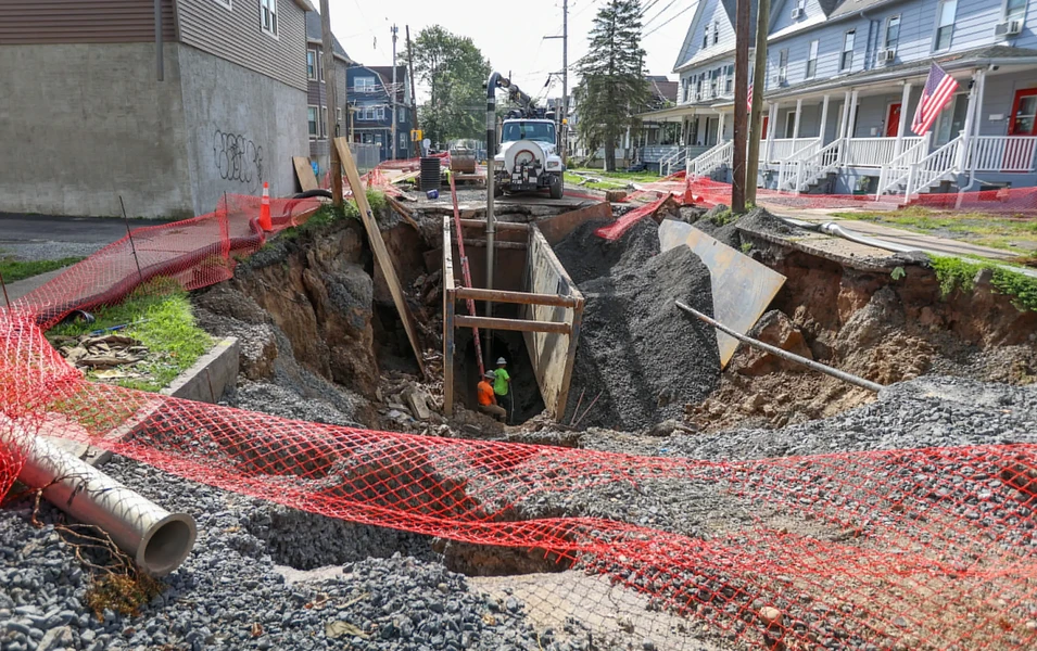 Multiple water main breaks trigger large sinkhole near I-70