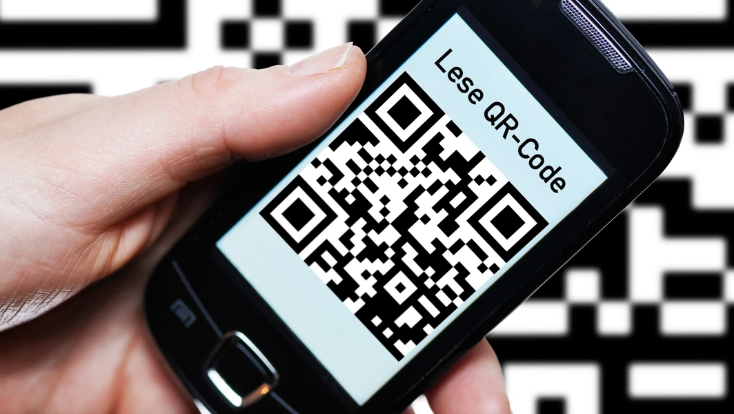 4 QR scanner apps for Android compared