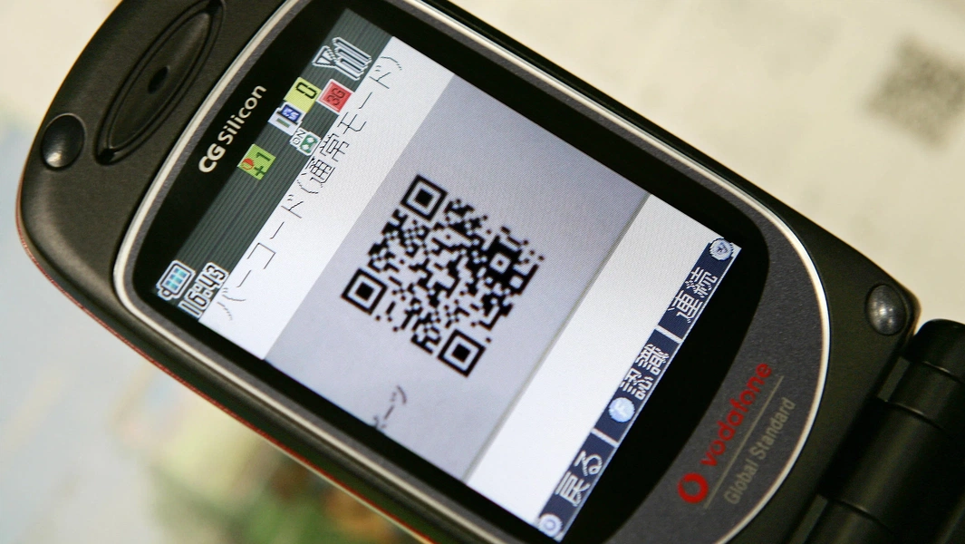 4 QR scanner apps for Android compared