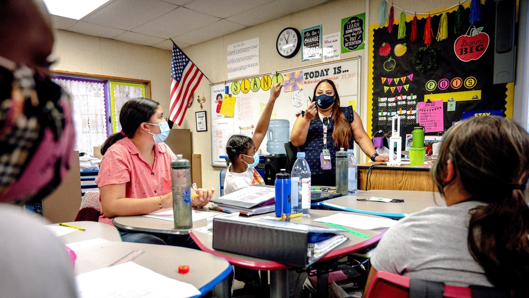 How to become a substitute teacher