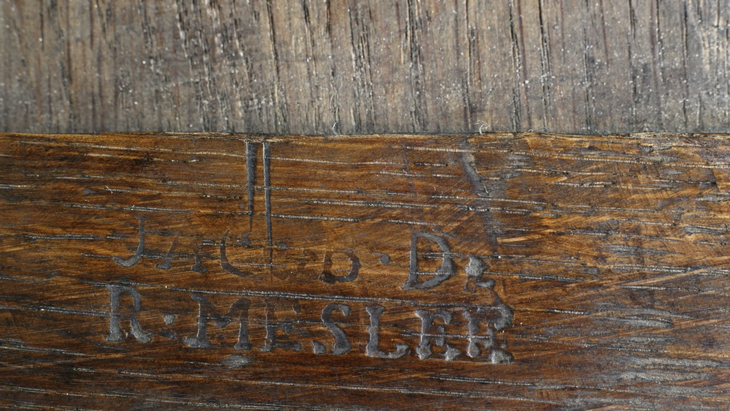 Determining the value of antiques