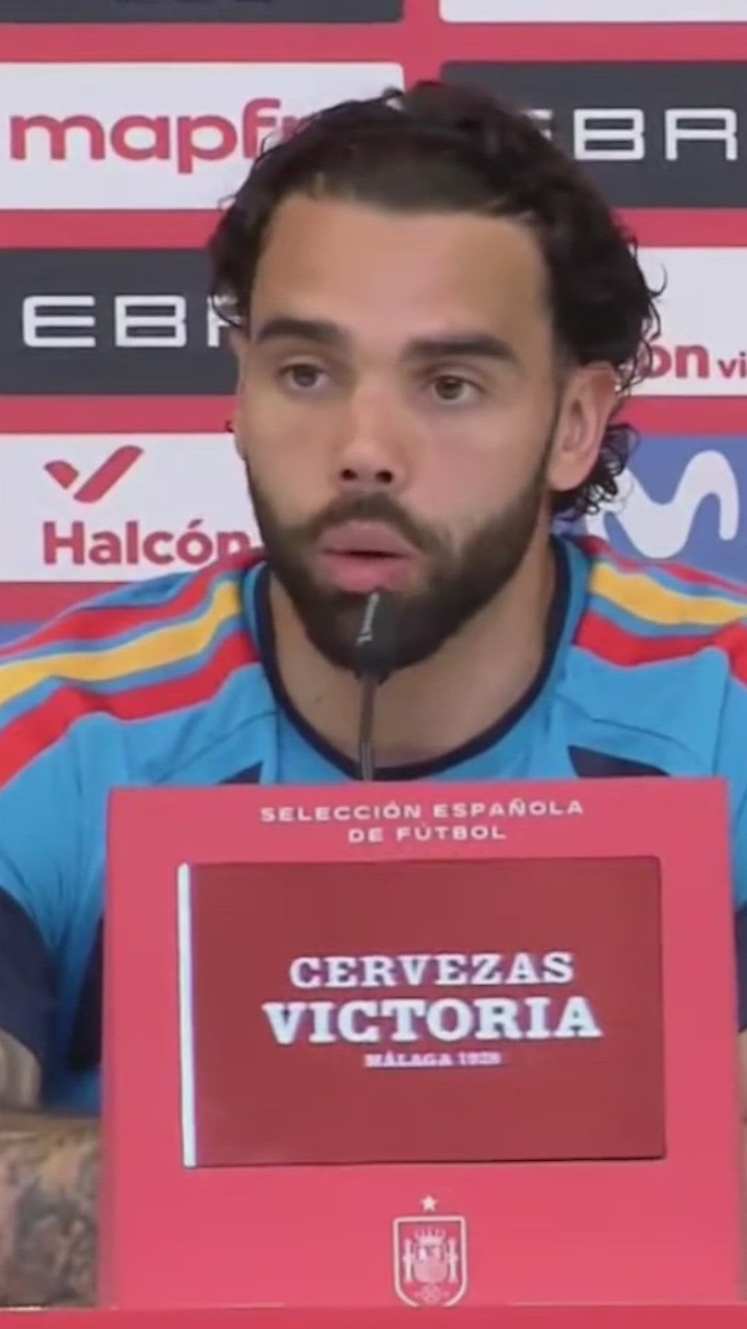 David Raya sobre las críticas a Unai Simon