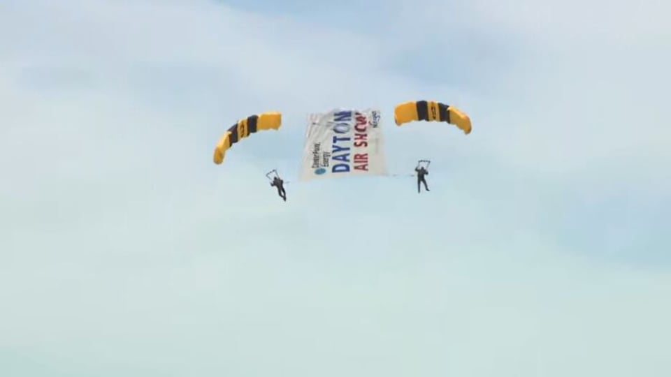 Man jumps out of plane with Golden Knights during Dayton Air Show