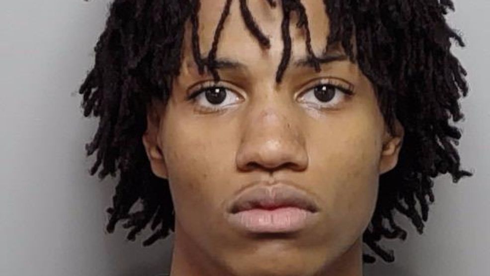 Teen suspect arrested for murder of man at Northwest Side convenience store