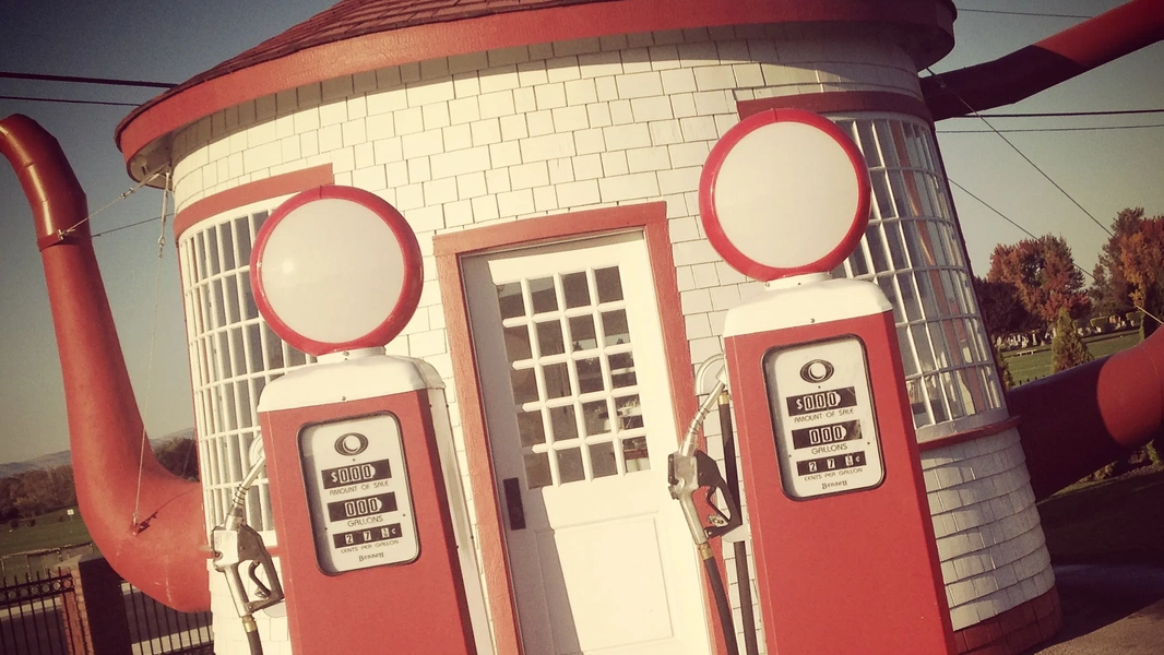 14 vintage road trip icons of the 1970s and 1980s