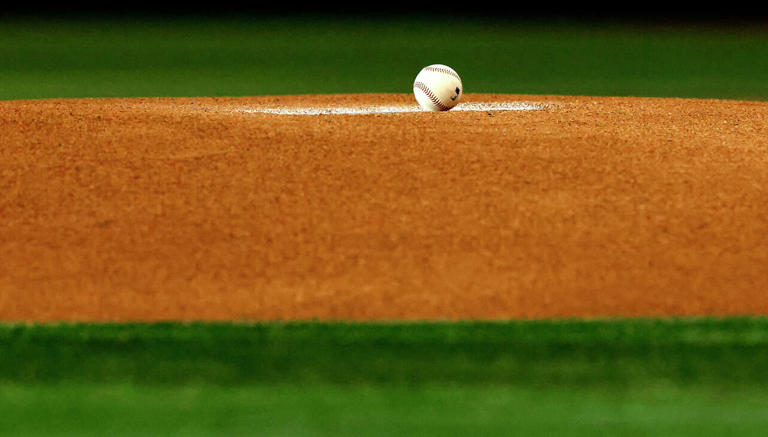 Houston baseball coach airlifted after terrifying foul ball injury