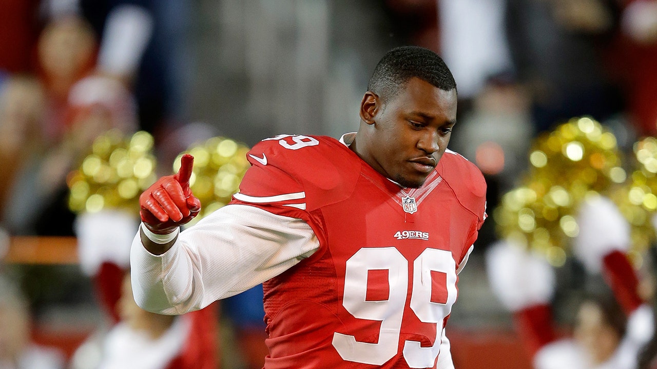 49ers announce death of Aldon Smith at 36, once the fastest player to ...