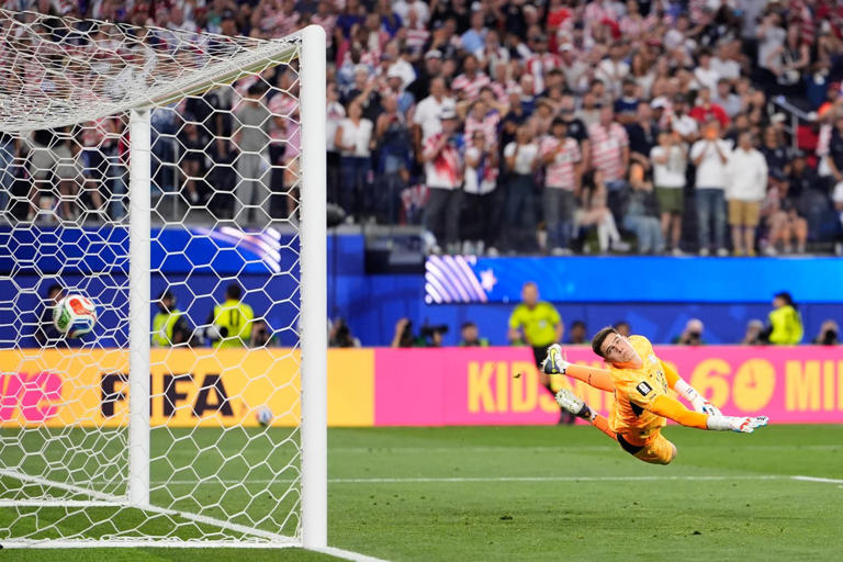 70 seconds, 26 passes and an iconic World Cup moment for the US and Gio ...
