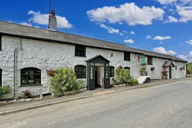 'Haunted' pub with resident 'old man' ghost goes up for sale