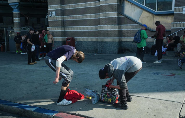 Walking dead! Drug ‘zombies’ in Philly neighborhood minutes from World ...