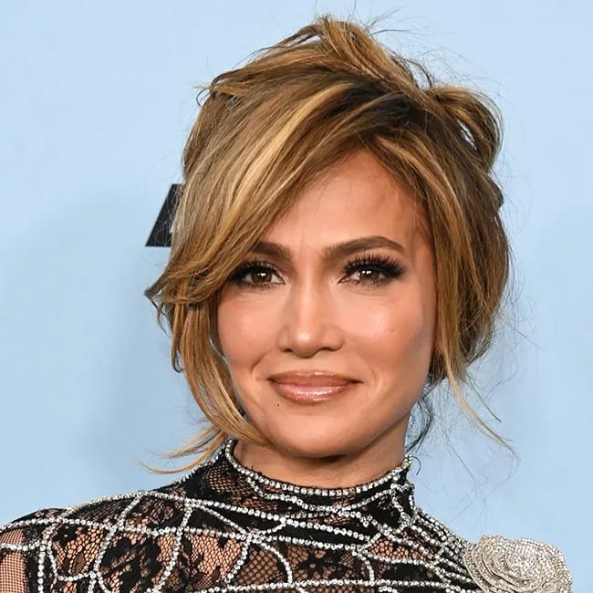 Social media calls Jennifer Lopez 'tone deaf' and 'out of touch' after ...