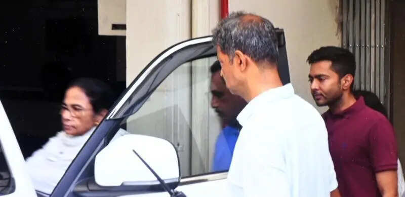 Cops enter Abhishek house after breaking open locks