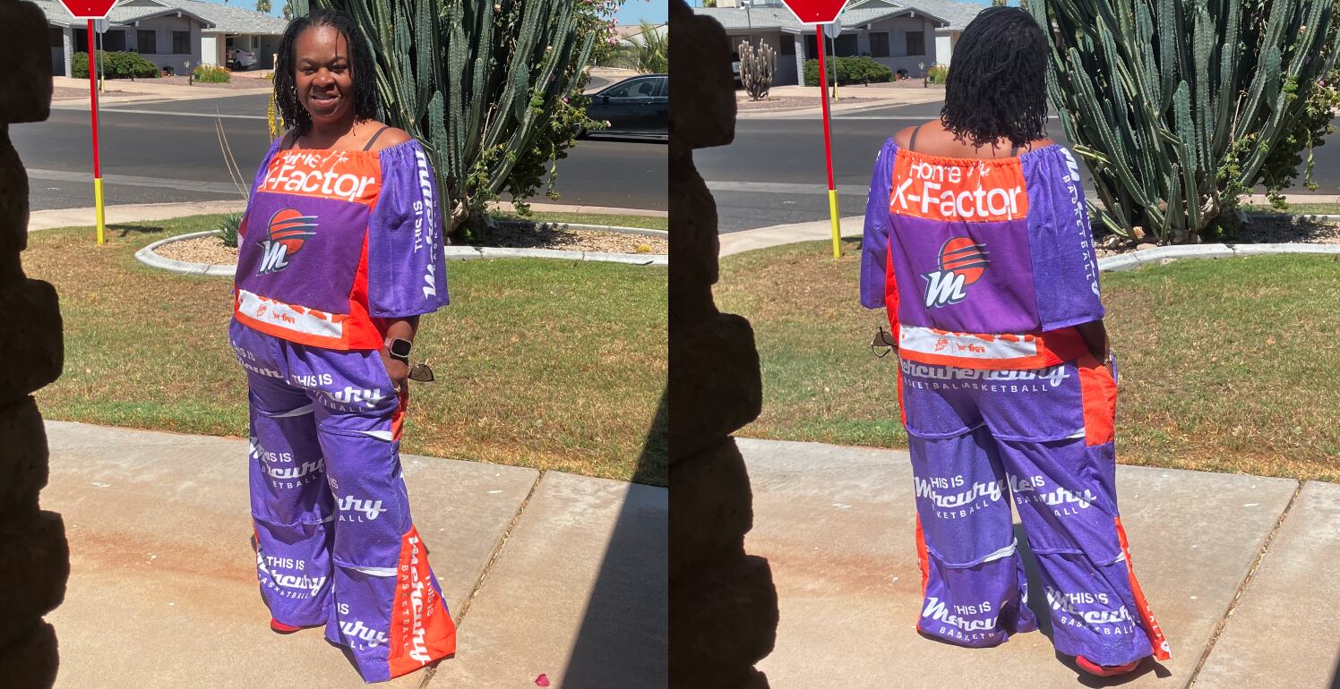 Phoenix Mercury fan wears outfit made entirely from team towels