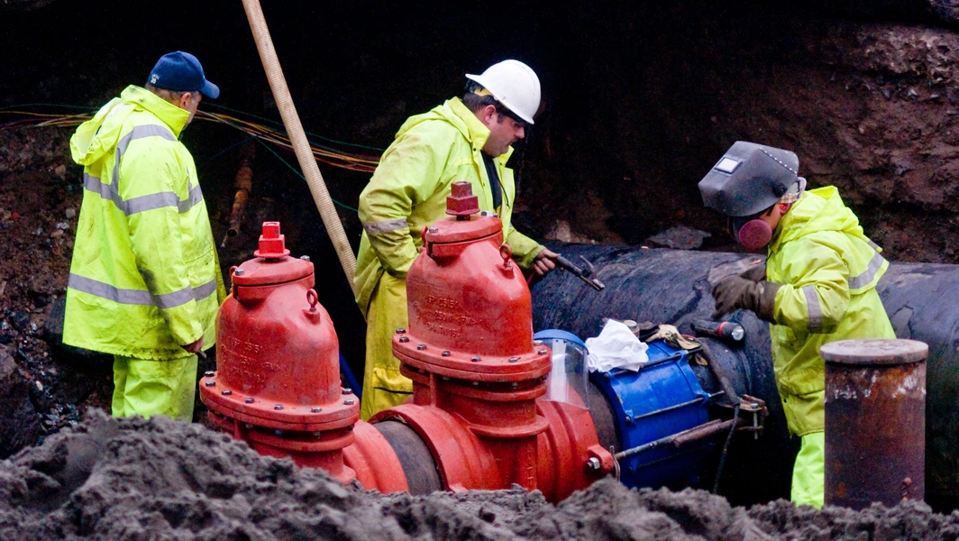 Multiple water main breaks trigger large sinkhole near I-70