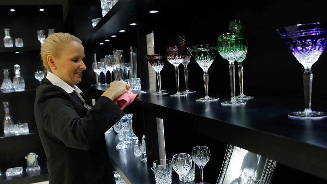 7 valuable glassware pieces collectors seek