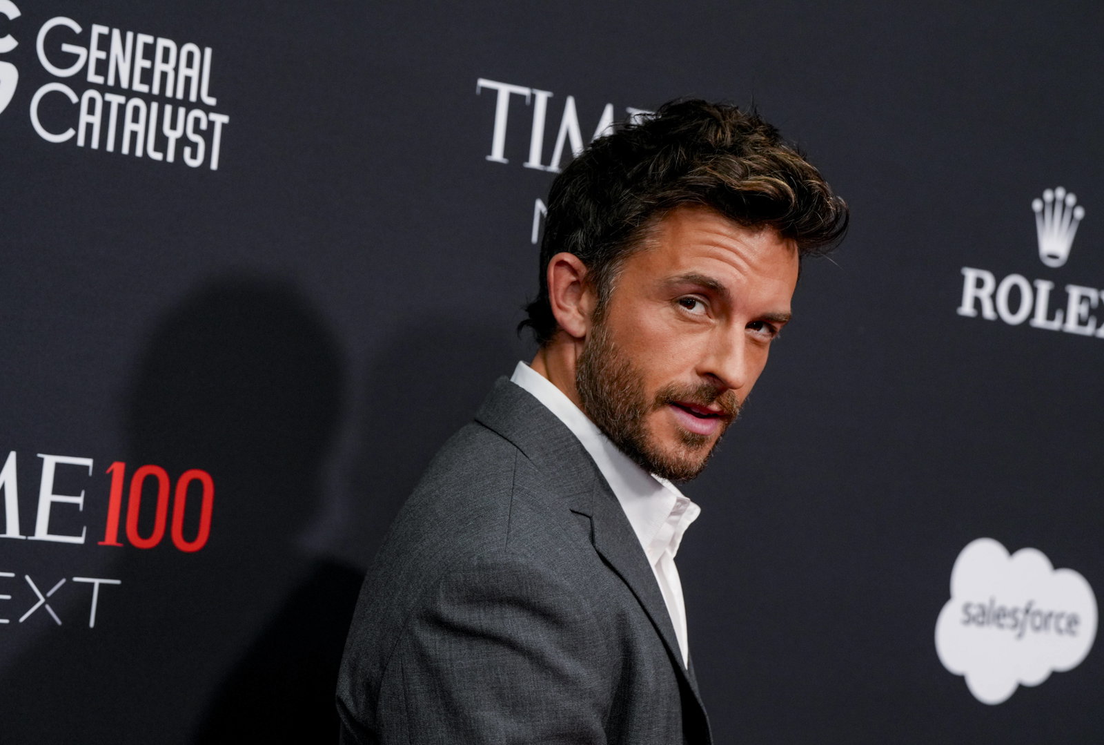 Fact check: Is Jonathan Bailey joining Simone Ashley in Richard ...