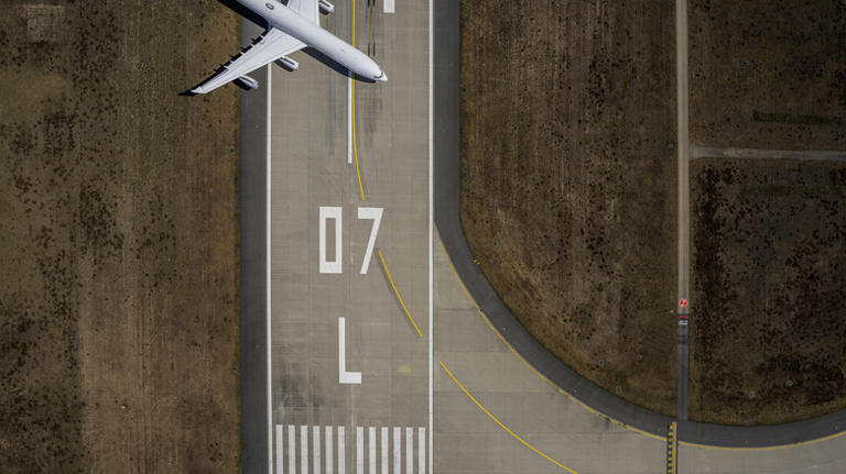 The meaning behind those strange airport runway numbers, explained