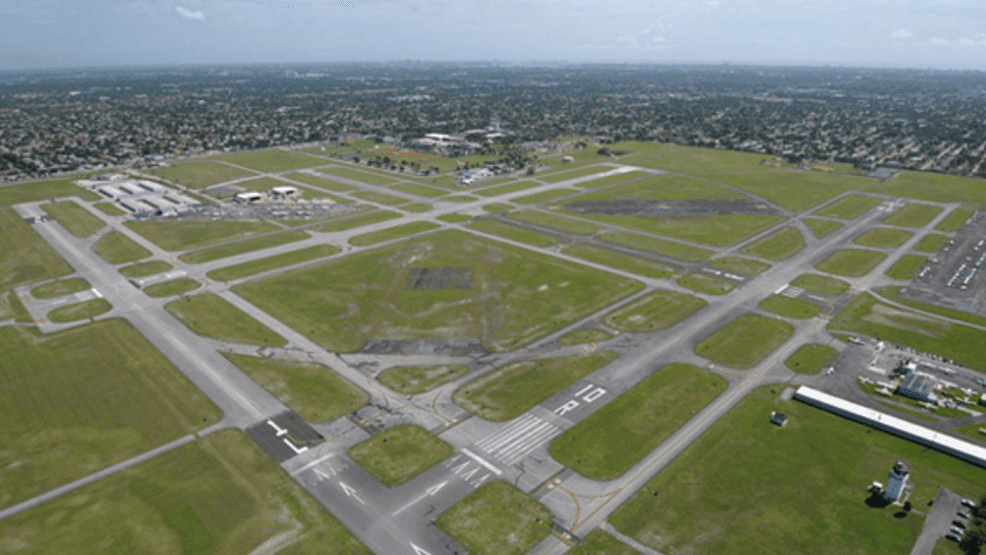 Four hospitalized after helicopter crash at Pembroke Pines airport