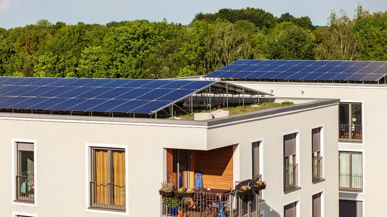Can you use solar panels in an apartment? What you should know