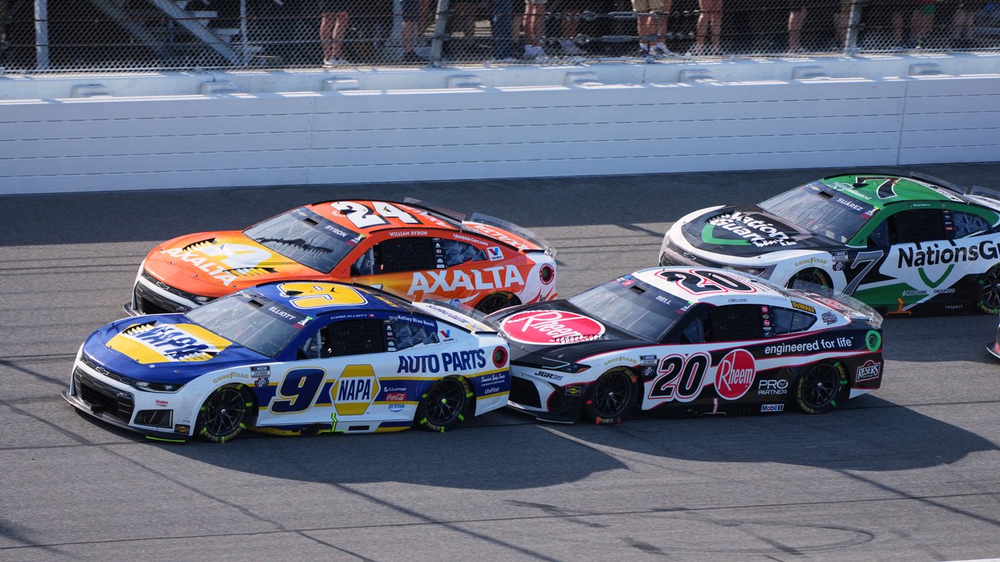 Christopher Bell takes on NASCAR's tricky triangle with a cast on his ...