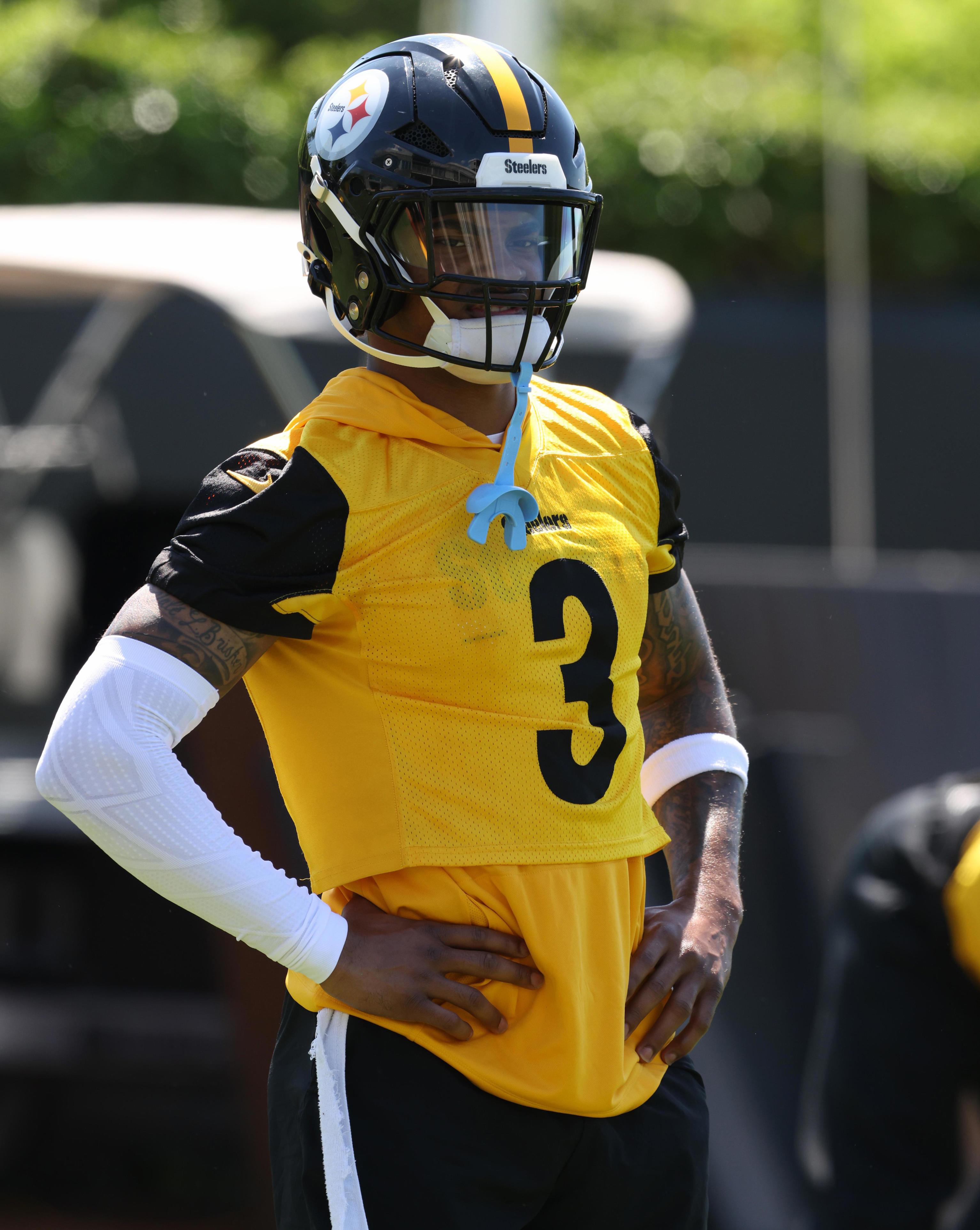 Jaquan Brisker sees Steelers as a top 3 defense