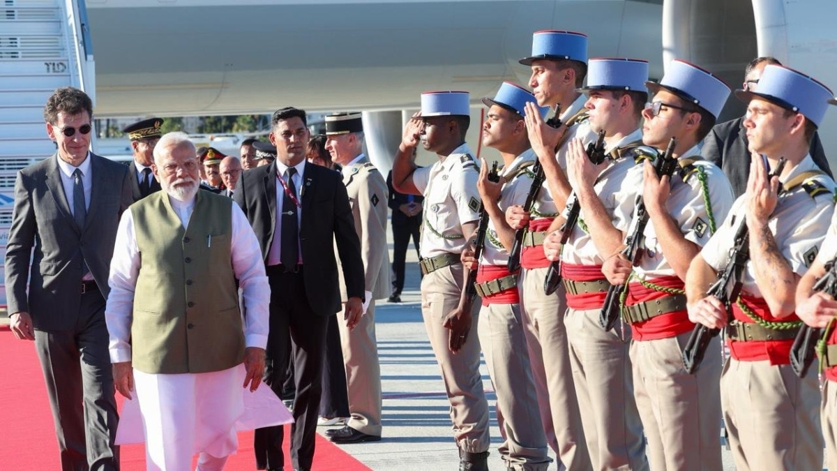PM Modi lands in France on first leg of two-nation visit, to hold talks ...