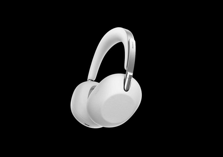 Review: Sony’s New 1000x The Collexion Kicks Things Up a Gear