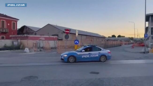 Furti in laguna, dopo le borseggiatrici arrivano i finti facchini