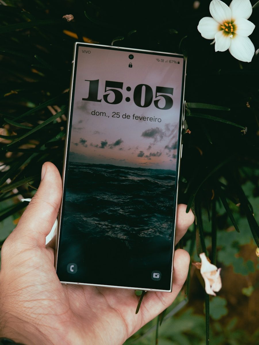 How phones are turning into desktop-style computers