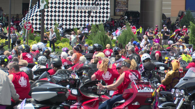 More than 1K women gather for record-breaking ride in Rockford