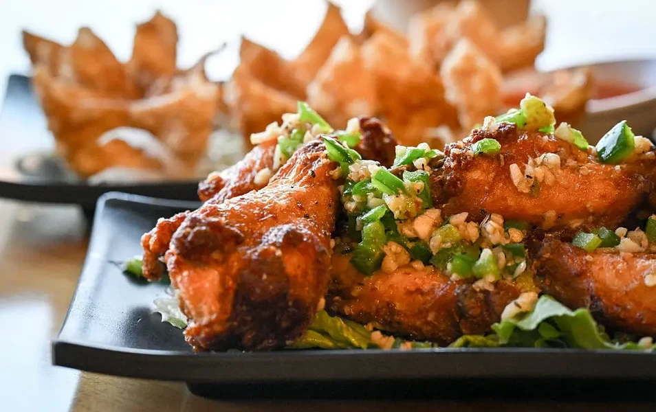 Master the art of crispy chicken wings