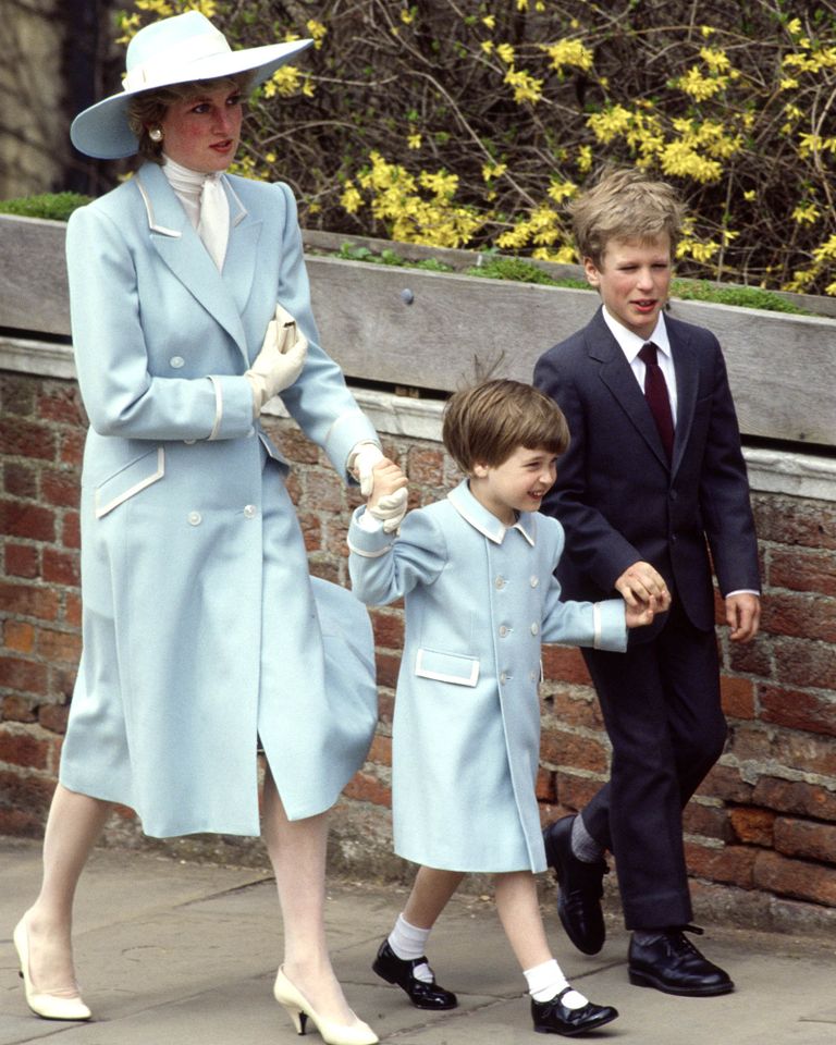Kate Middleton’s blue outfit draws comparisons to Princess Diana’s ...