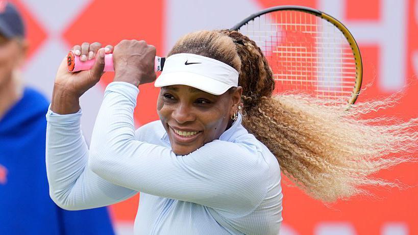 Williams to partner Muchova as comeback continues