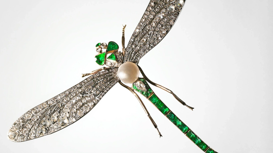 Understanding vintage jewelry and its value