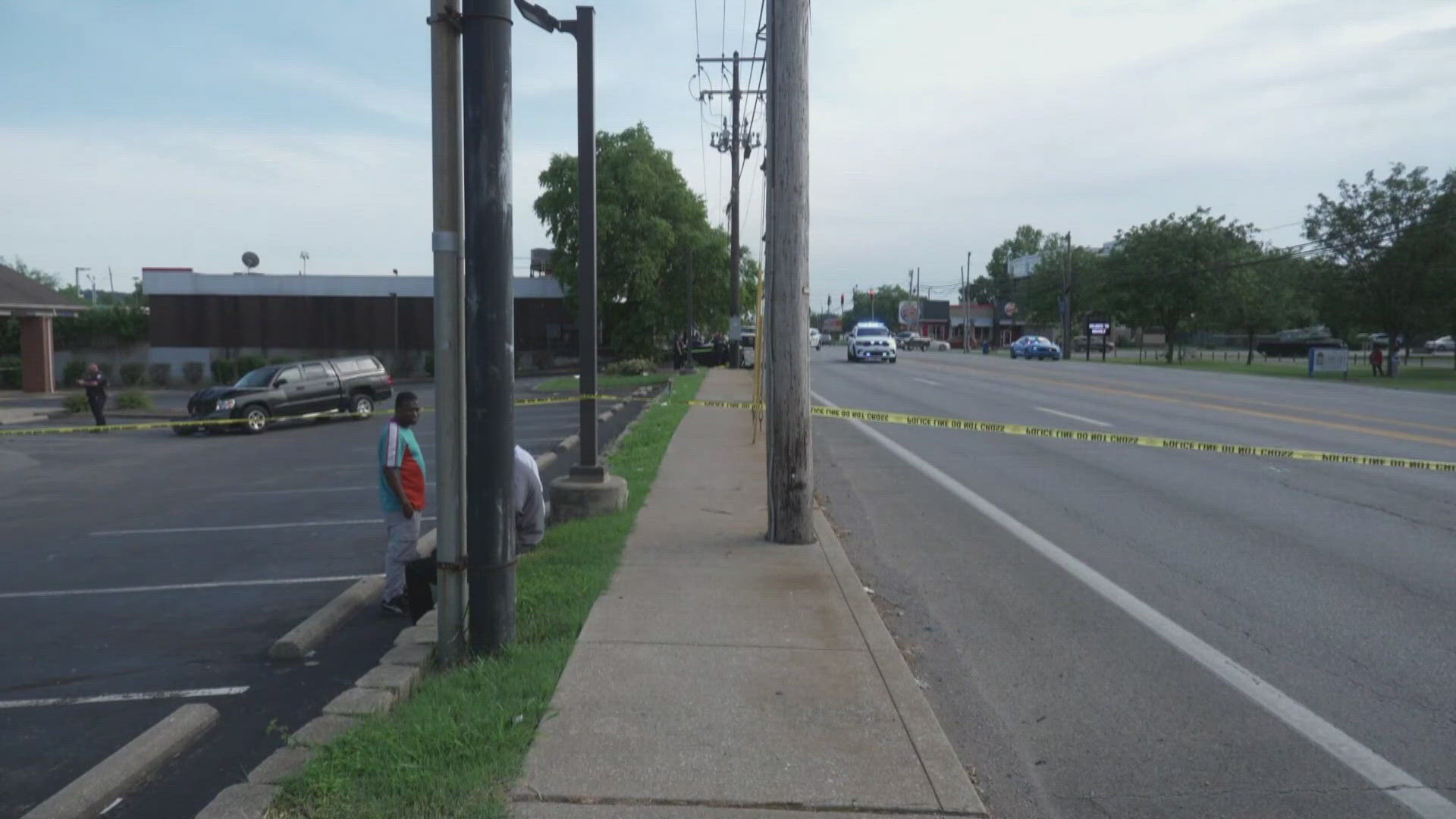Teen dead, 2 others injured after Shively car crash
